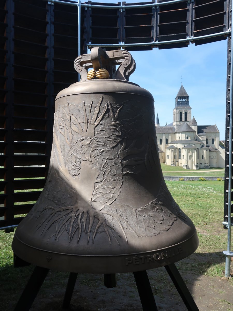 Les cloches de Fontevraud, du prisme contemporain à l'histoire ...